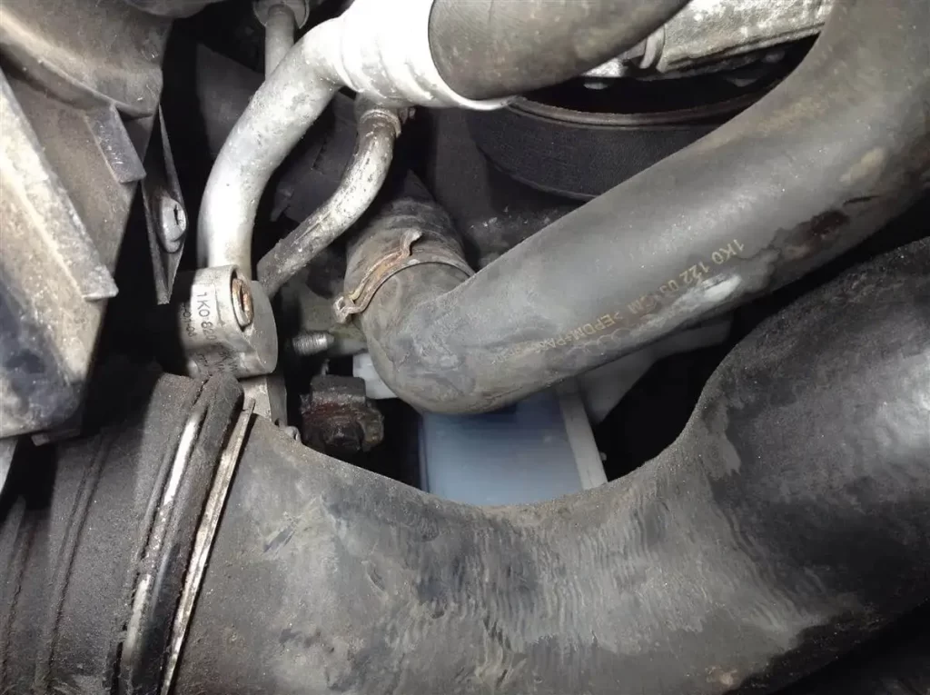 Why Is My Tractor Losing Power? Common Part Failures Explained - Minnuo ...